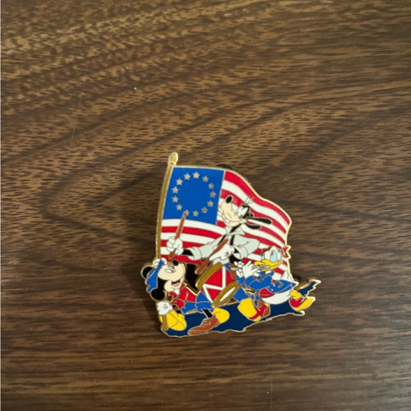 Other | Mickey Goofy Donald Duck American Flag Disney Trading Pin ...